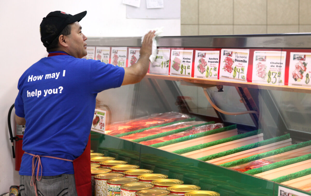 Mexican butchers keep art of meat cutting alive | News, Sports, Jobs ...